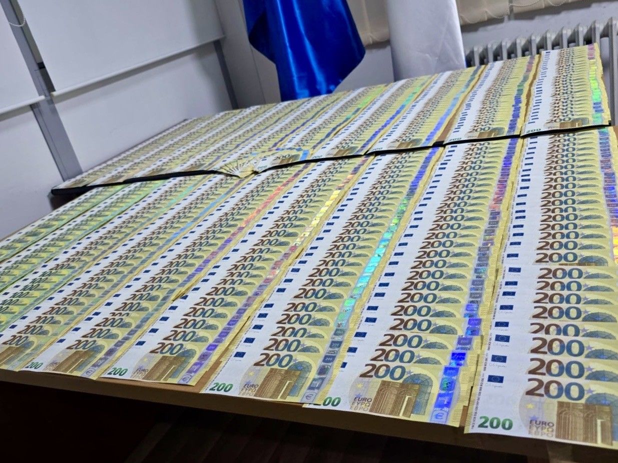 Policia e Kosovës konfiskon shumë të madhe parashë të dyshuara si të ...