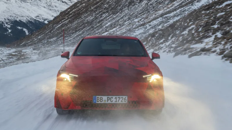 The electric Mercedes CLA comes with ultra fast charging - Telegraph ...