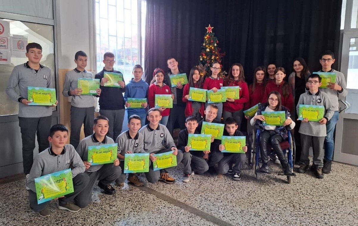 EC Ma Ndryshe shënon Ditën Ndërkombëtare të PAK-ve me nxënësit e klasave gjithëpërfshirëse ...