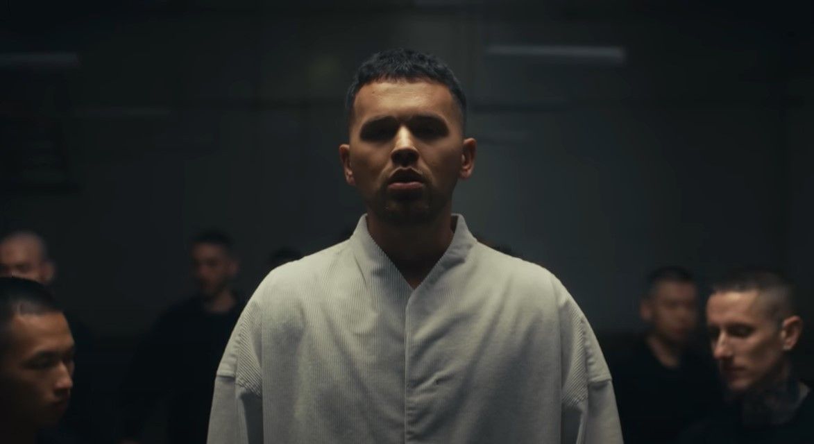 Yll Limani publishes the new song "Dje" - Telegrafi - Telegrafi