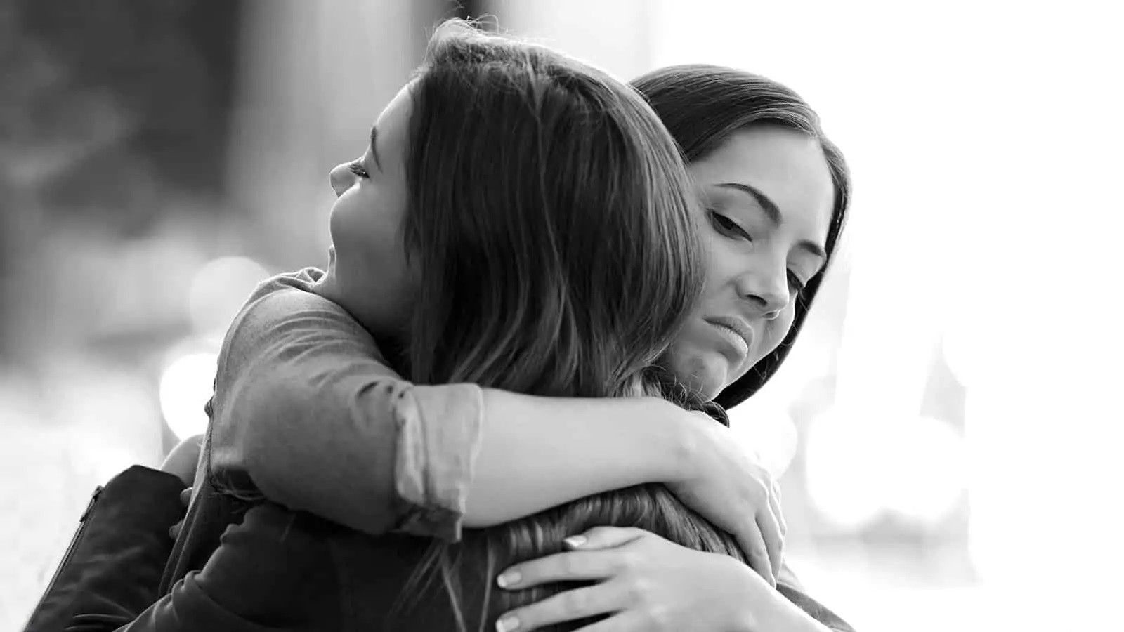 Why some people hate hugs, according to science - Telegraph - Telegraph