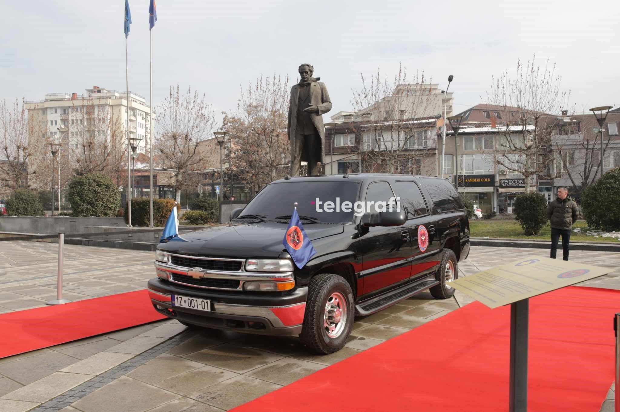 Restaurimi i veturës së presidentit historik Ibrahim Rugova, fotografi ...