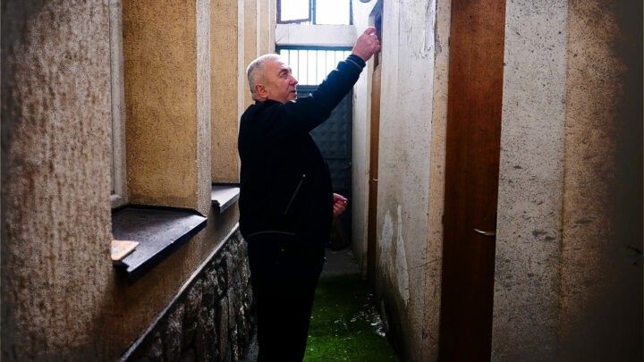 "Experience of captivity and freedom, within the same walls", Isuf ...