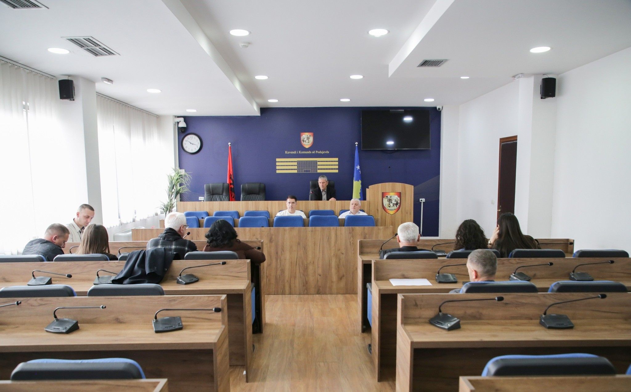 Podujevo, meeting of the Committee for Politics and Finance is held ...