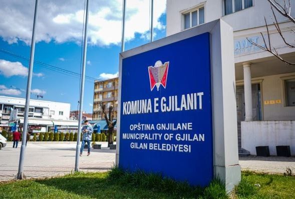 Komuna e Gjilanit nënshkruan kontratën për ekskursionet, Nuhiu ...