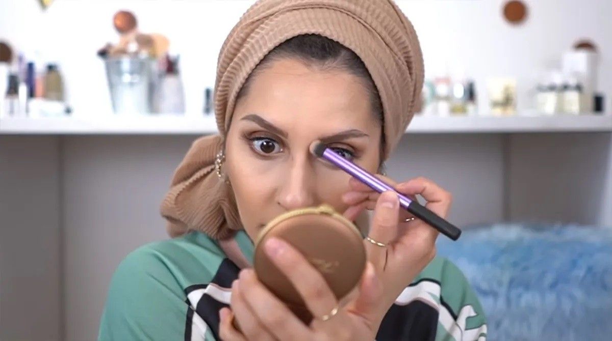 Do you break the fast if you wear makeup during Ramadan - Telegraph ...