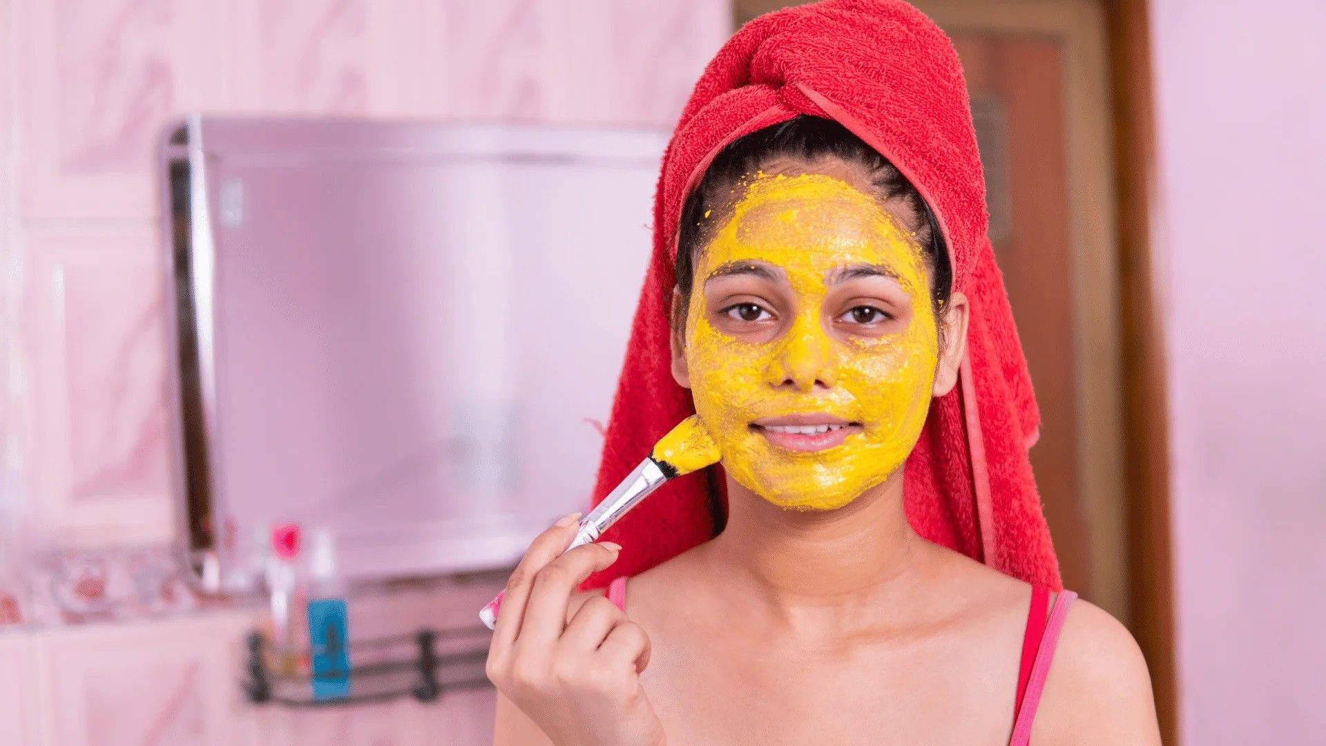 Keep this mixture on your face for 15 minutes: Only two ingredients for ...