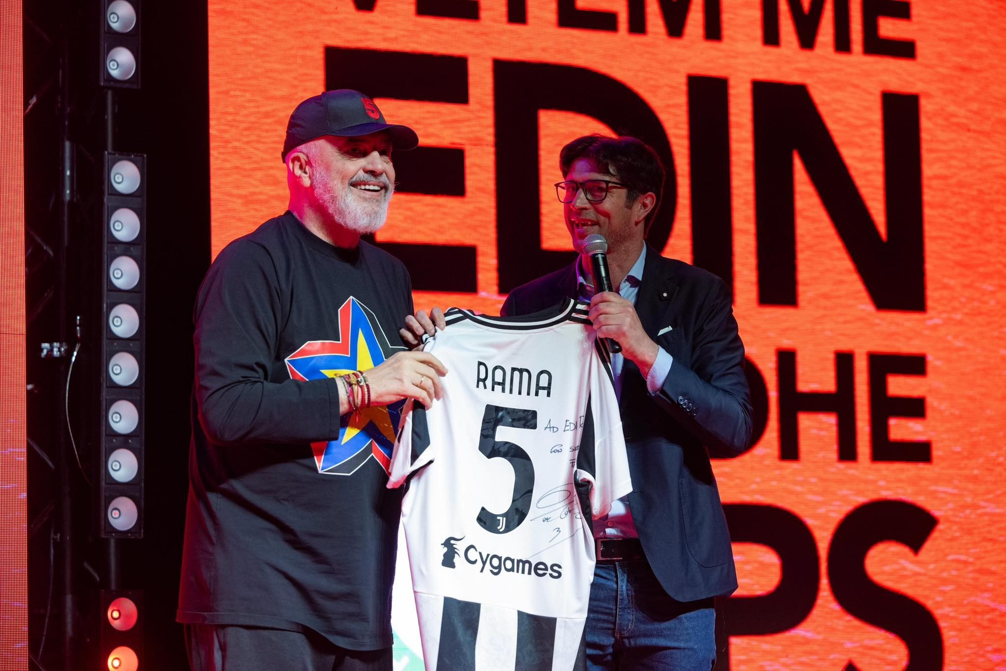 Juventus legend surprises Edi Rama during rally in Milan - Telegraph ...