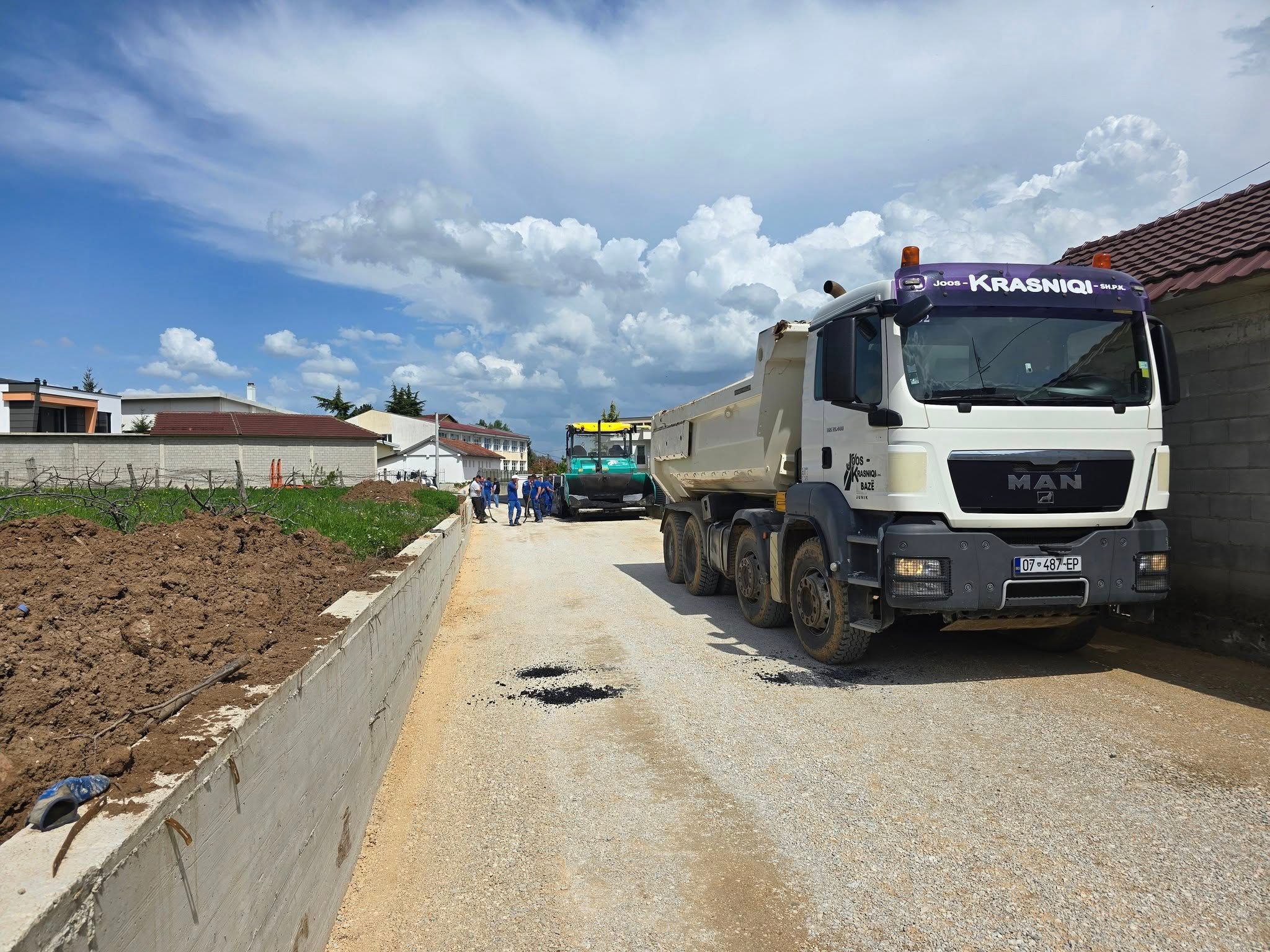 The asphalting of the ring road in the Municipality of Junik has begun ...