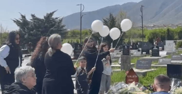 Përkujtohet Gjuljeta Ukella në njëvjetorin e vrasjes së saj tragjike ...