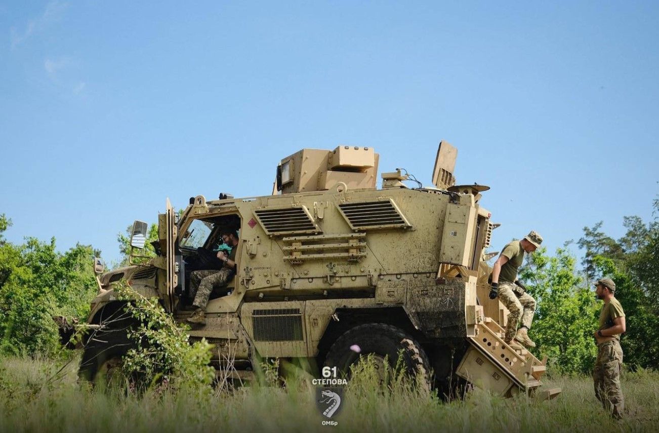 Ukrainians say MaxxPro is the armored combat vehicle that helped them a ...