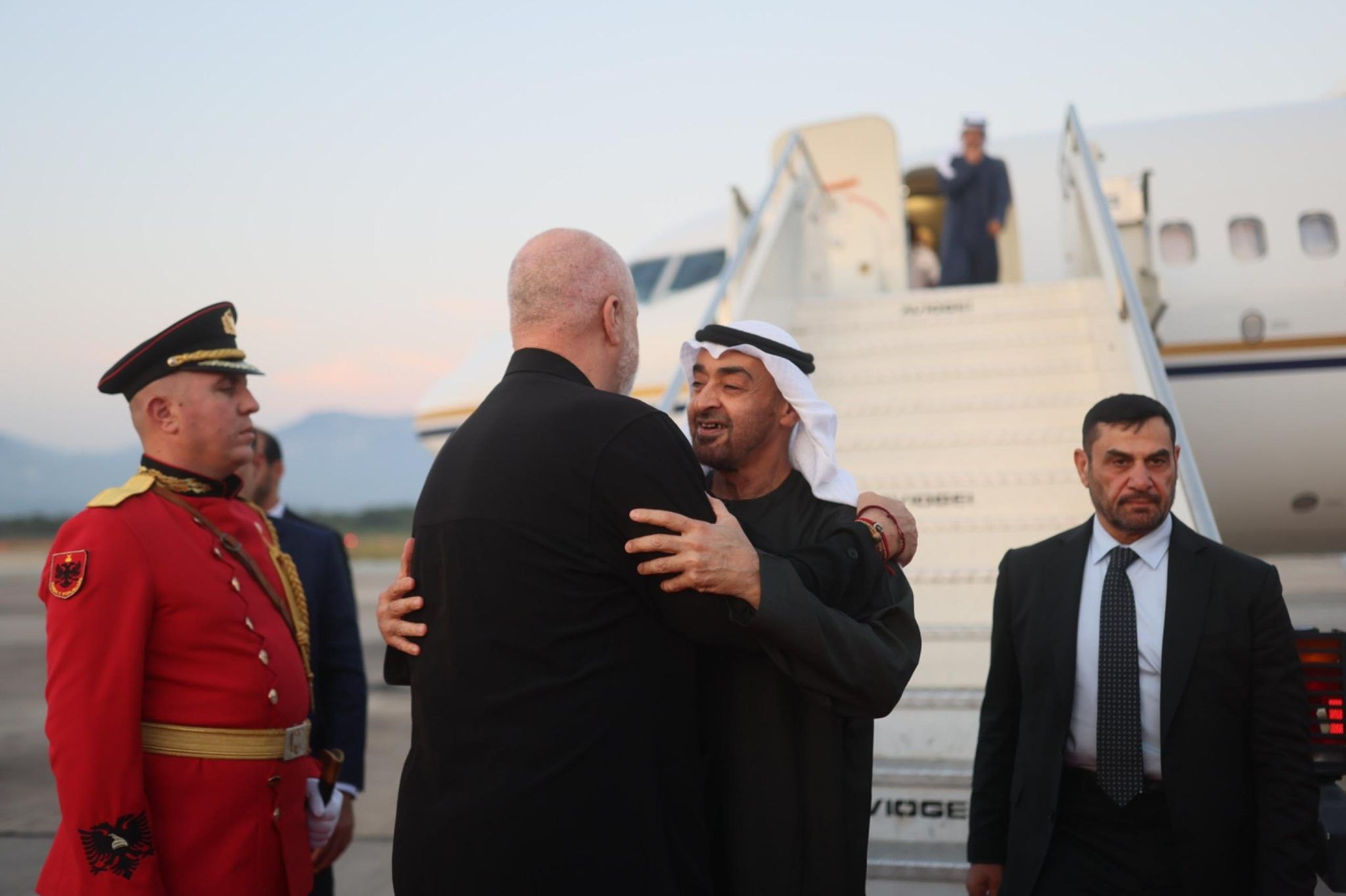 The President of the United Arab Emirates arrives in Tirana - welcomed ...