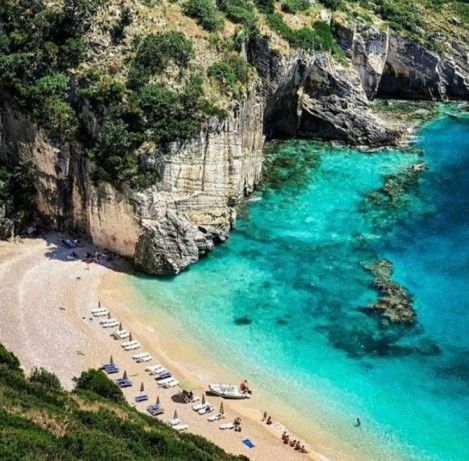 Gjiri i Gramës, një nga plazhet më spektakolare të jugut - Telegrafi ...